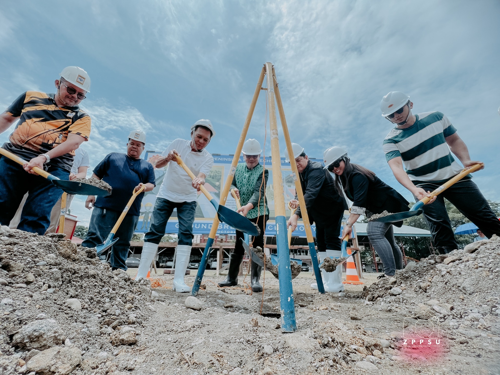 The ceremonial groundbreaking rite of the rubberized track oval ...